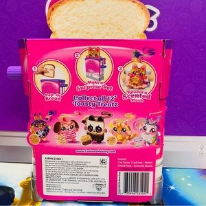 cookeez | Toys | Cookeez Makery Toasty Treats Hot New Christmas Item ...